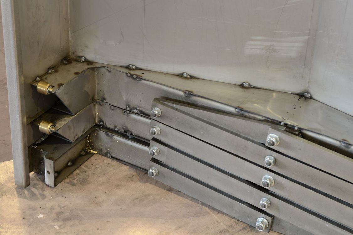 Telescopic covers for machine tools - What we do - CoMoLa S.r.l. - Piacenza